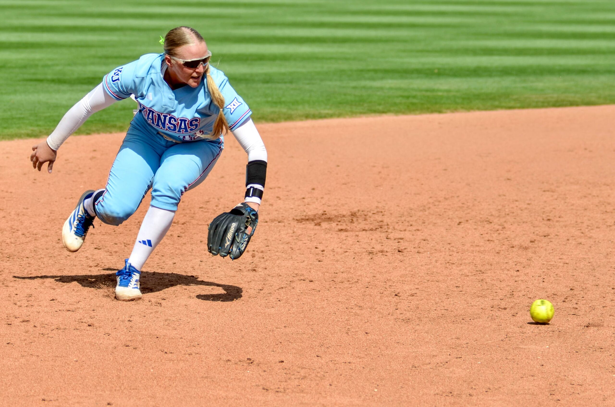 Former KU softball standout Cripe will play for new pro team in Kansas ...